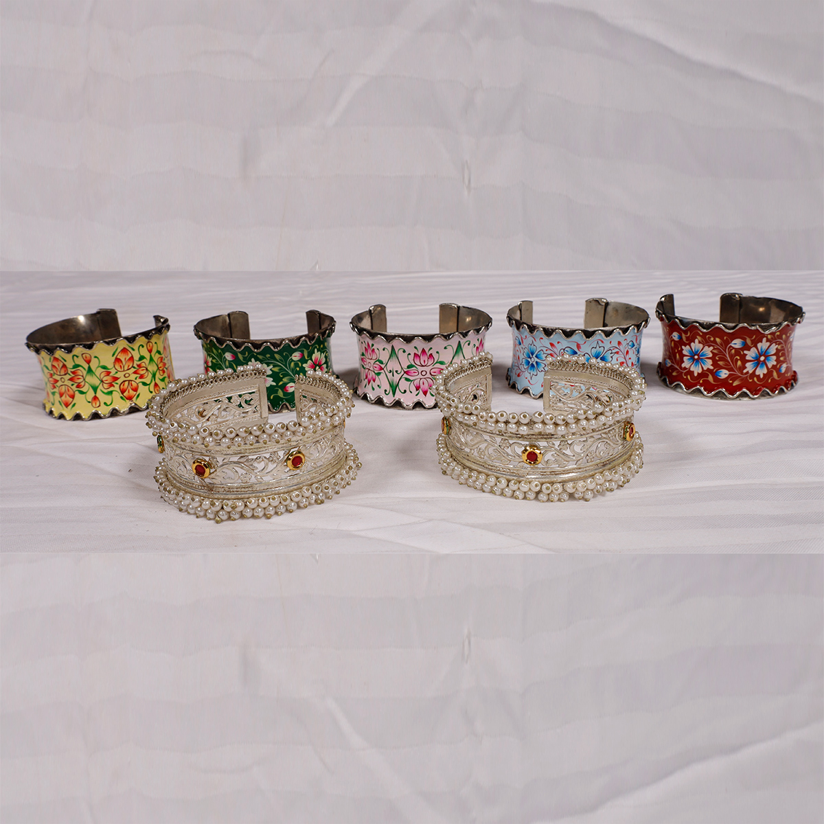 Rajputra Association of North America. Coloured Bracelet