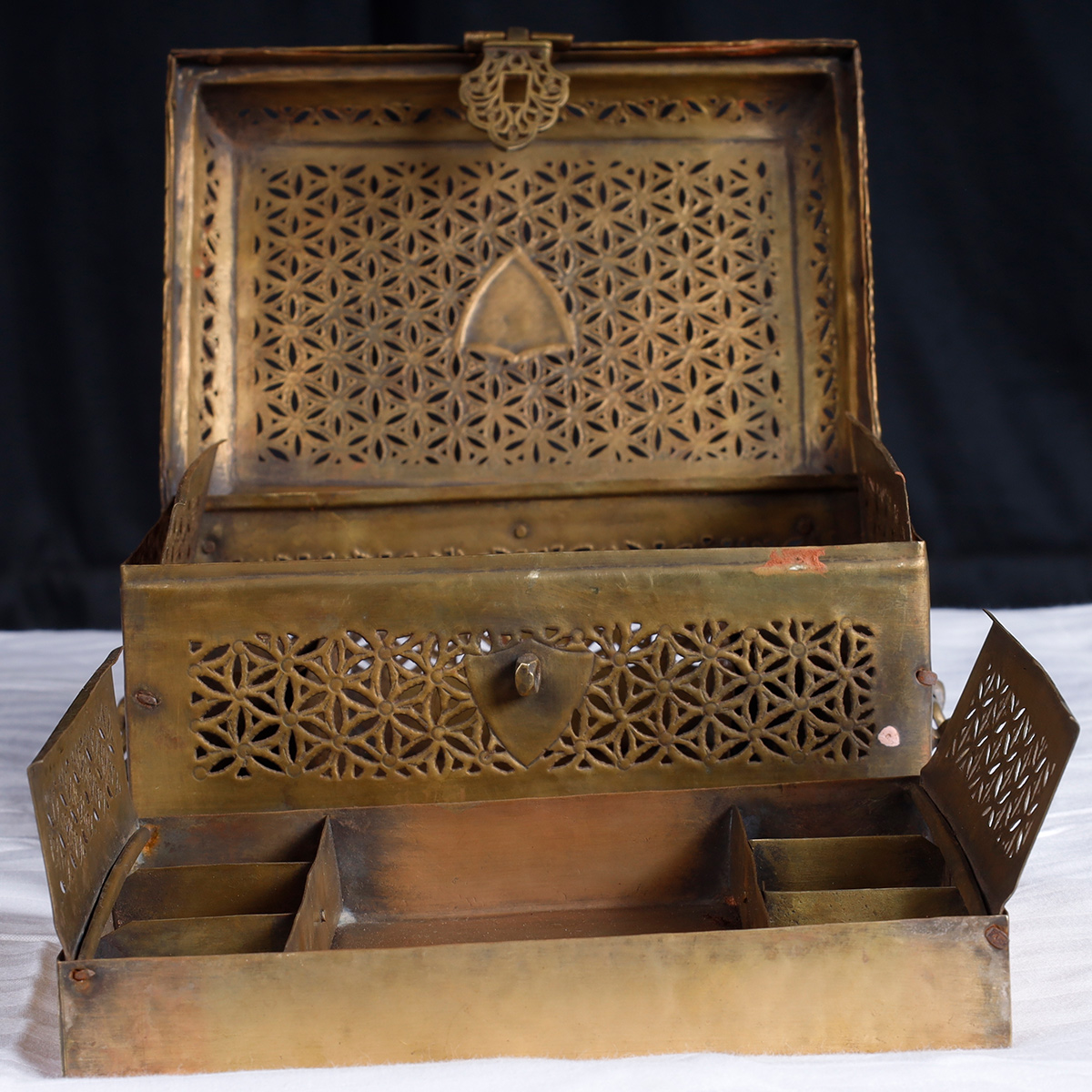 Rajputra Association of North America. Rectangular Shaped Brass Jewelry Box
