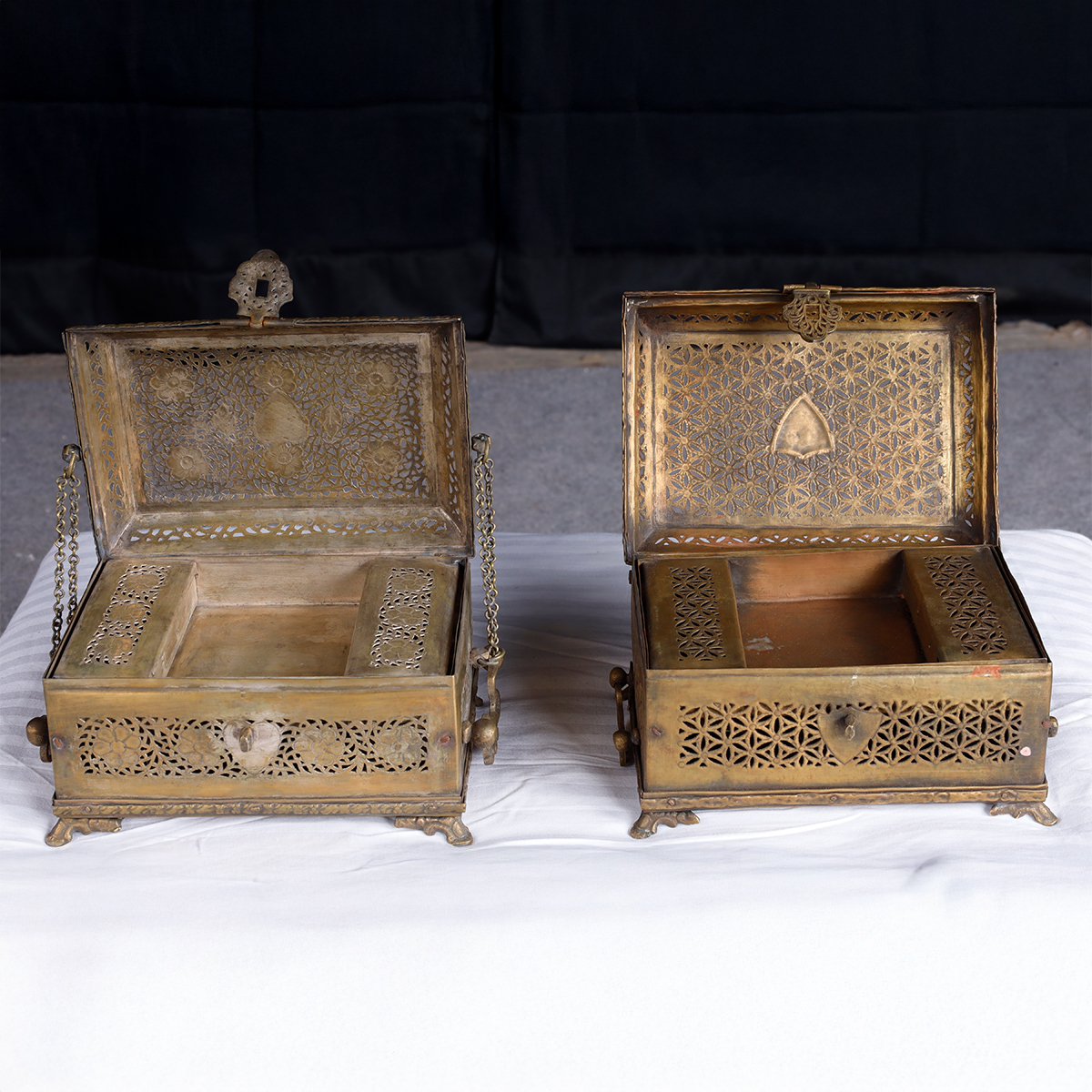 Rajputra Association of North America. Rectangular Shaped Brass Jewelry Box