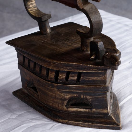 Rajputra Association of North America. Vintage Brass Cloth Iron